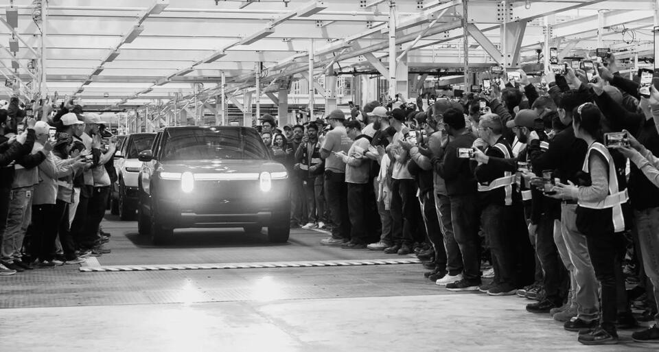 Rivian R2 validation units roll off production line, deliveries to ...