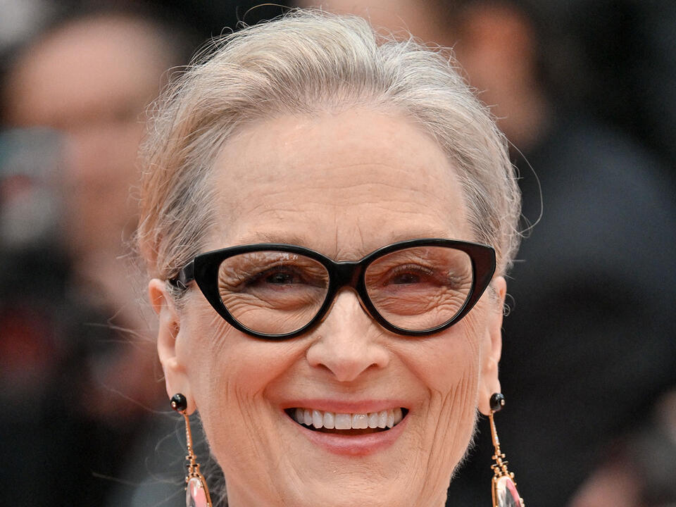 Meryl Streep Leaves Fans Speechless In A White Power Suit At The 2024 ...