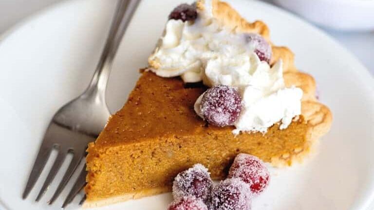 The Ultimate Holiday Pie Lineup—10 Recipes to Make Your Table Shine ...