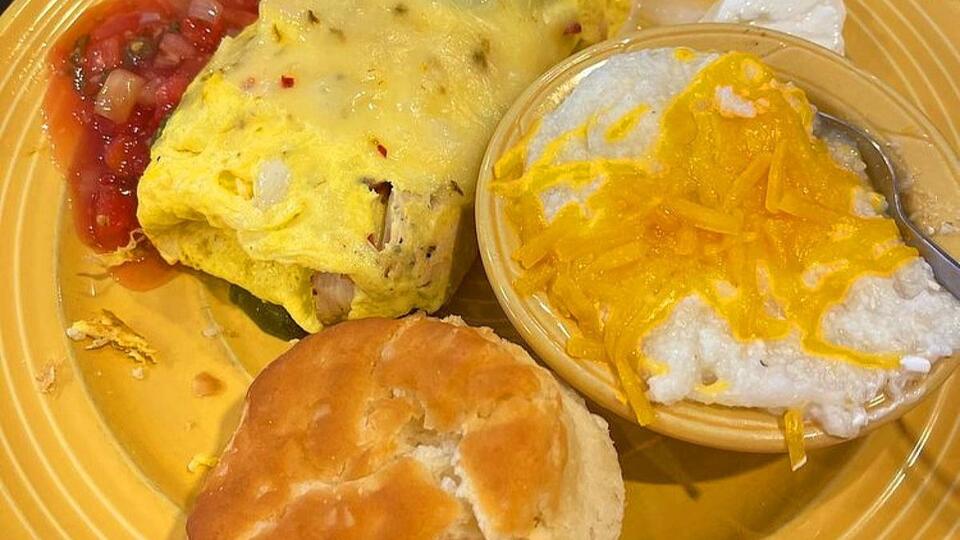 Lee County, FL: Mel's Diner Was Cited For 14 Violations During A Recent ...