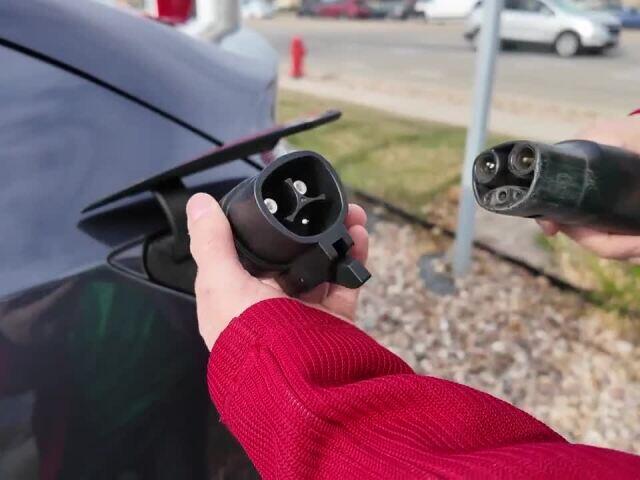 New device allows EVs to drive away from plug-in chargers in case of ...