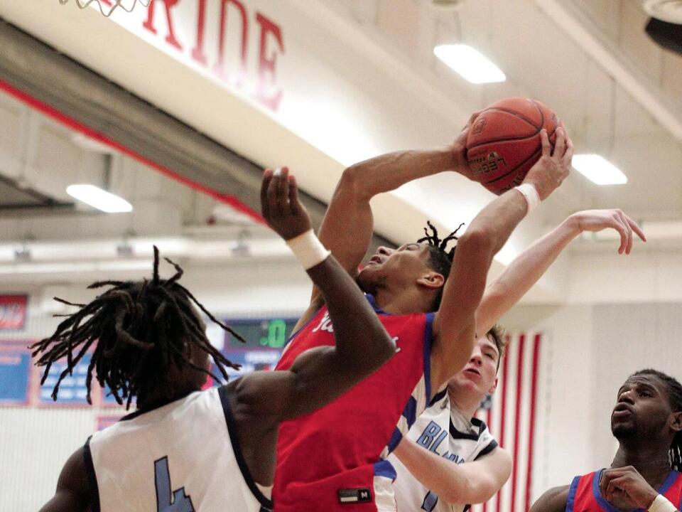 Armstrong boys hoops nets two conference wins