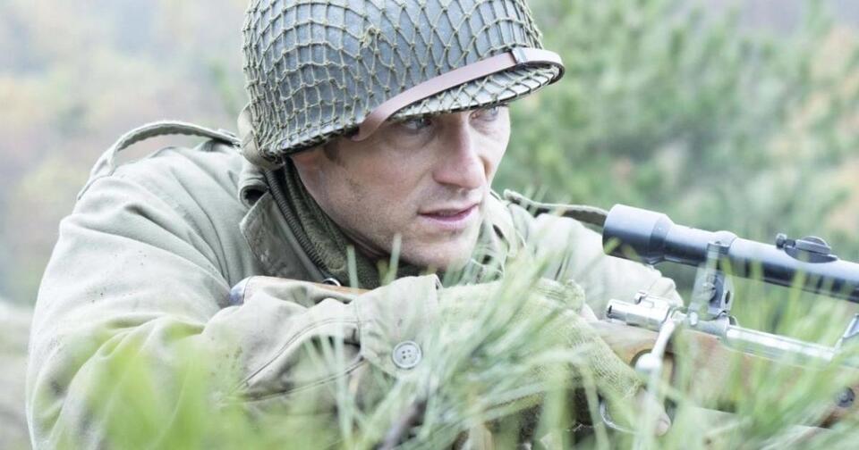 Lucky Strike Trailer: Scott Eastwood & Colin Hanks Star in World War II ...