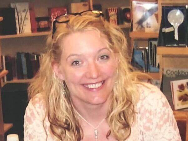 Minneapolis rock star Laurie Lindeen dies at 62