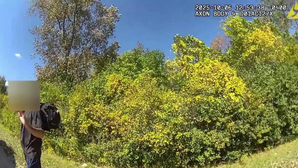 Suspect leads deputies on chase through golf course - NewsBreak