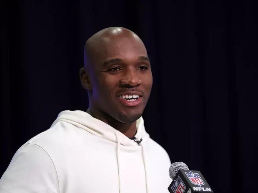 Texans Draft Picks Kamari Lassiter and Blake Fisher Meet With Houston Media