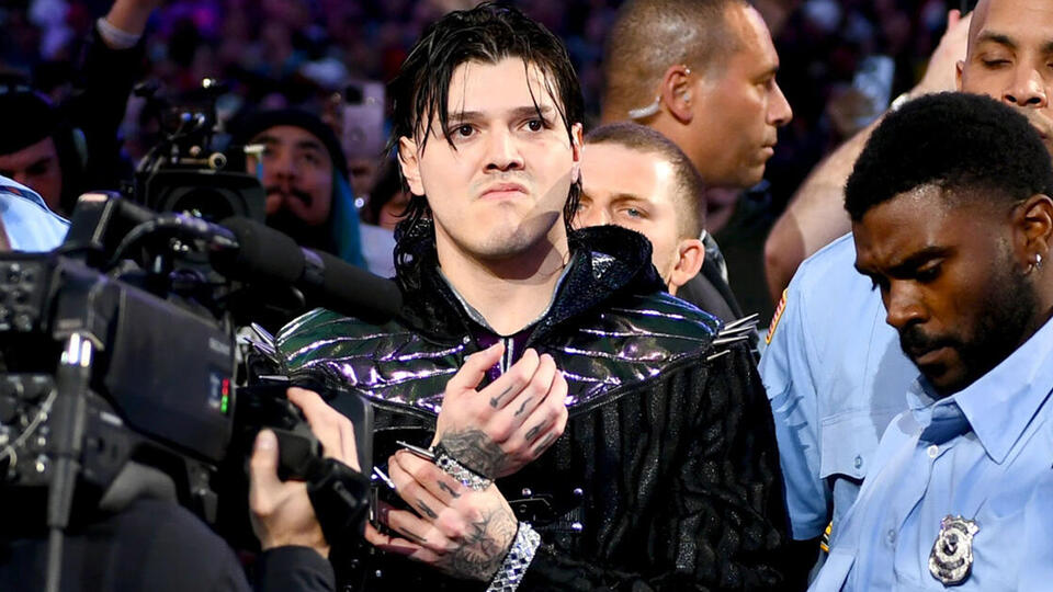 WWE Hall of Famer Praises Dominik Mysterio’s Growth and Authentic ...