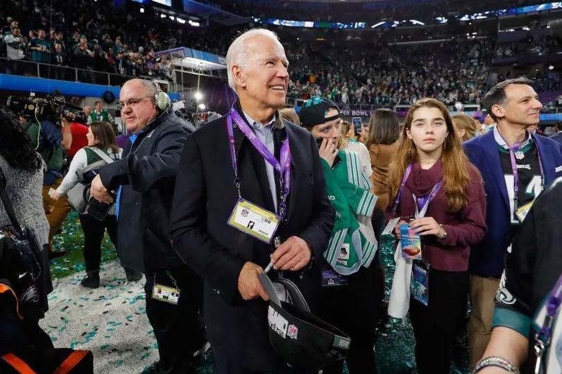 Joe Biden's body language shows he's 'genuinely happy' at NFL game ...