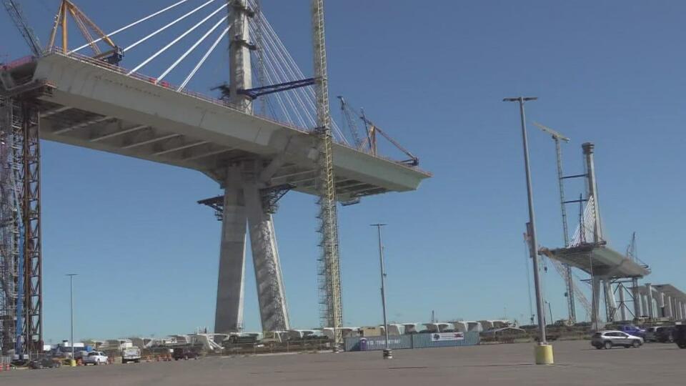New Harbor Bridge, crane problem updates - NewsBreak