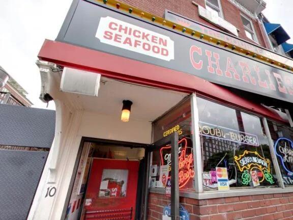 Charlie’s Kitchen in Harvard Square gets new management