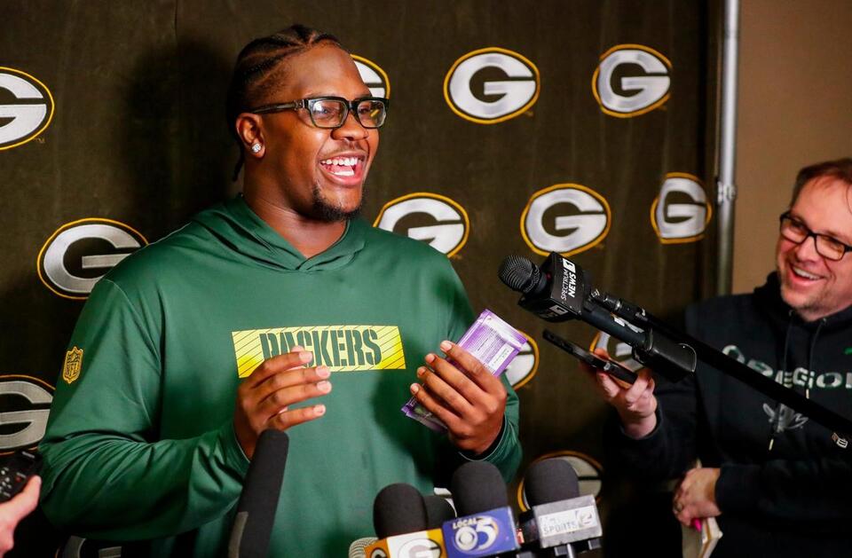 Packers Draft Pick Warren Brinson Awestruck by Text From Kenny Clark ...