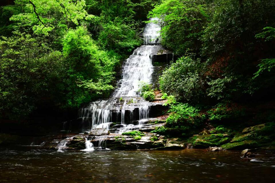 15 Natural Springs in North Carolina and Where to Find Them - NewsBreak