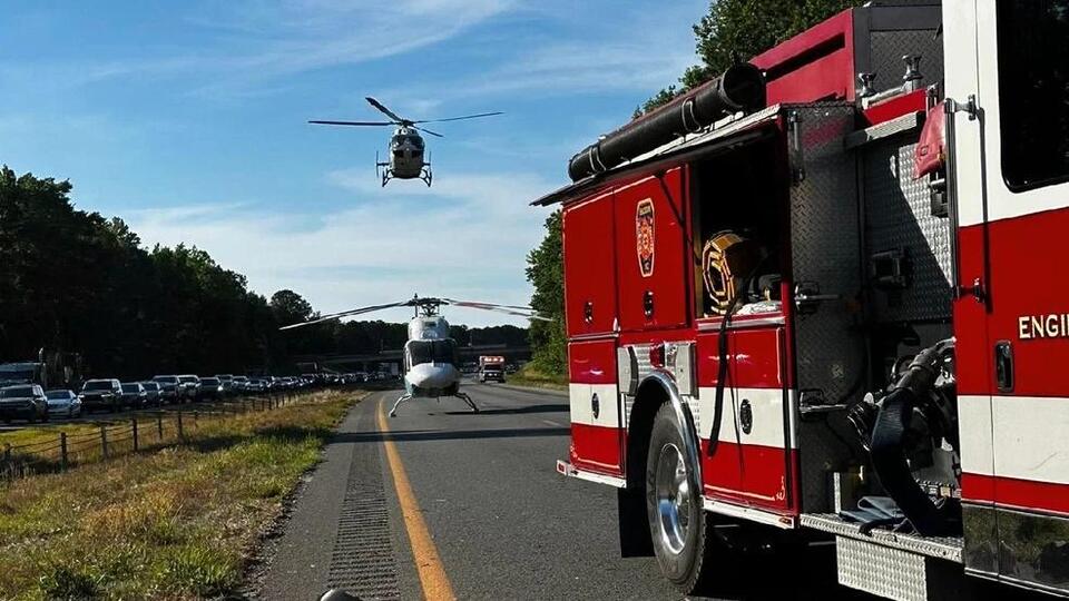 Multiple injured in I-40 rollover crash, medical helicopters called to ...