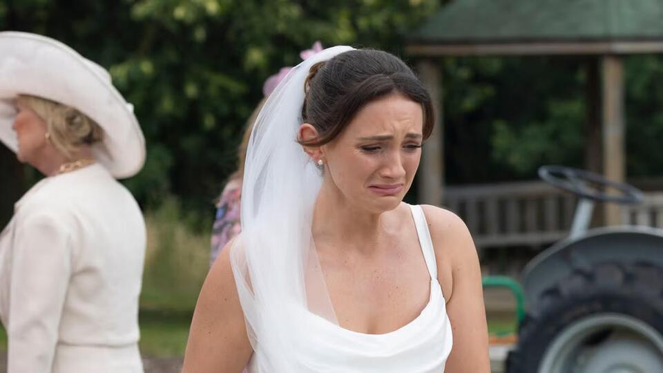 Emmerdale's Gabby Thomas left stunned by dramatic wedding twist - NewsBreak
