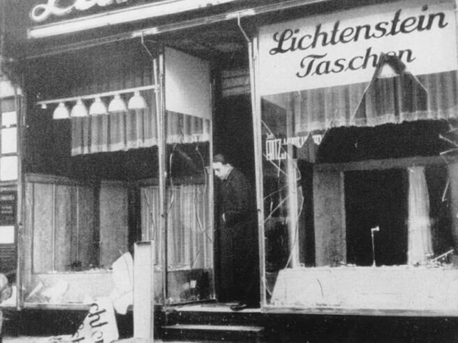Kristallnacht: The ‘Night of Broken Glass’ That Served as a Precursor ...