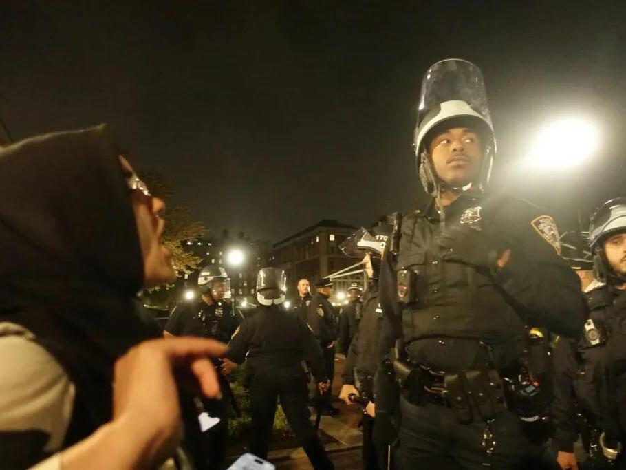 NYPD Officer Fired Gun Inside Columbia’s Hamilton Hall, Manhattan DA’s ...