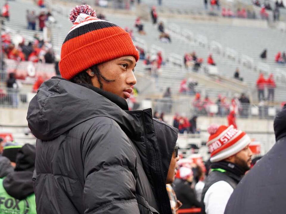Ohio State Buckeyes fighting to keep No. 1 2026 prospect Chris Henry Jr ...