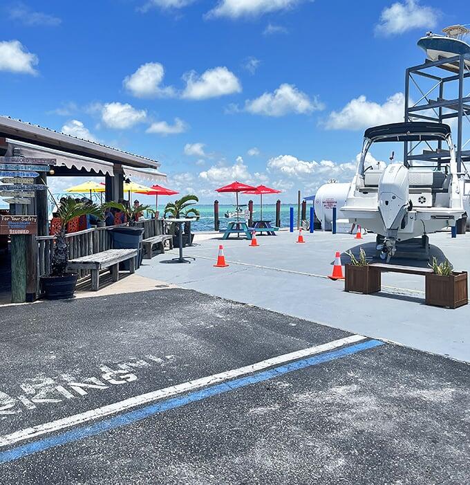 This Laid-Back Restaurant In Florida Serves Up The Best Fish And Chips ...