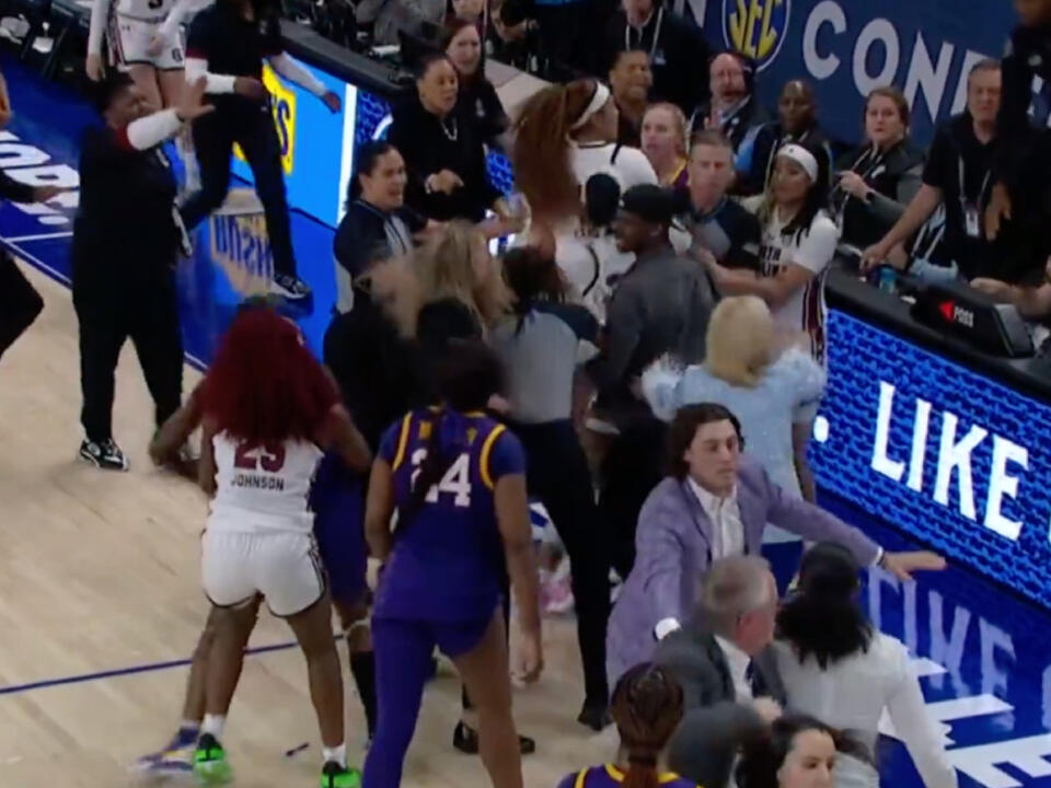 Huge Brawl Breaks Out Between LSU, South Carolina During SEC Title Game