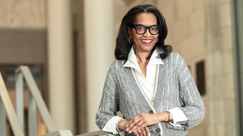 Donna James Models Corporate Success and Board Building - NewsBreak