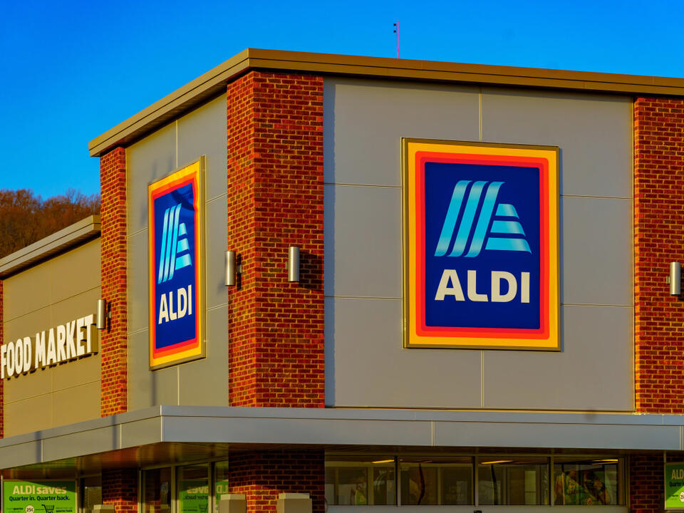 Aldi Is Selling a Wildly Similar Version of an Iconic KitchenAid Item ...