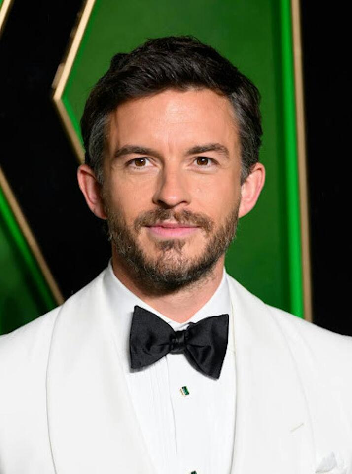 Jonathan Bailey named People’s 2025 Sexiest Man Alive - NewsBreak