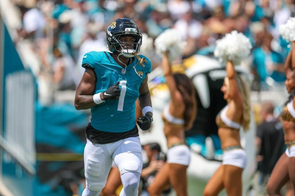 Travis Etienne Jr. Solidified His Role as Jaguars’ Lead Back: Why You ...