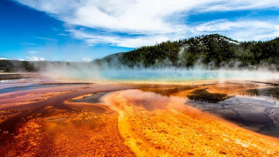 Yellowstone’s Supervolcano Shows 4 New Warning Signs Geologists Didn’t ...