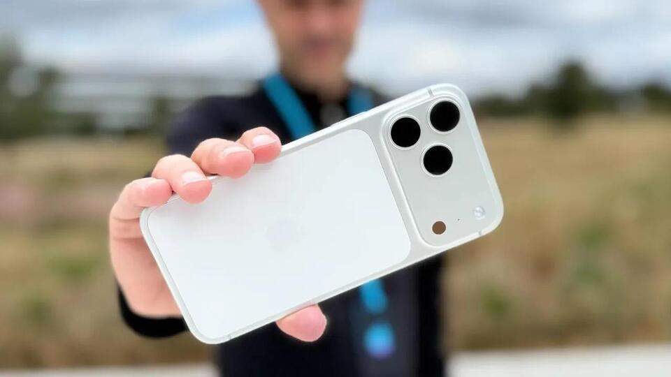 Apple iPhone 17 Pro vs. iPhone 16 Pro: I compared both models, and there's a big difference ...