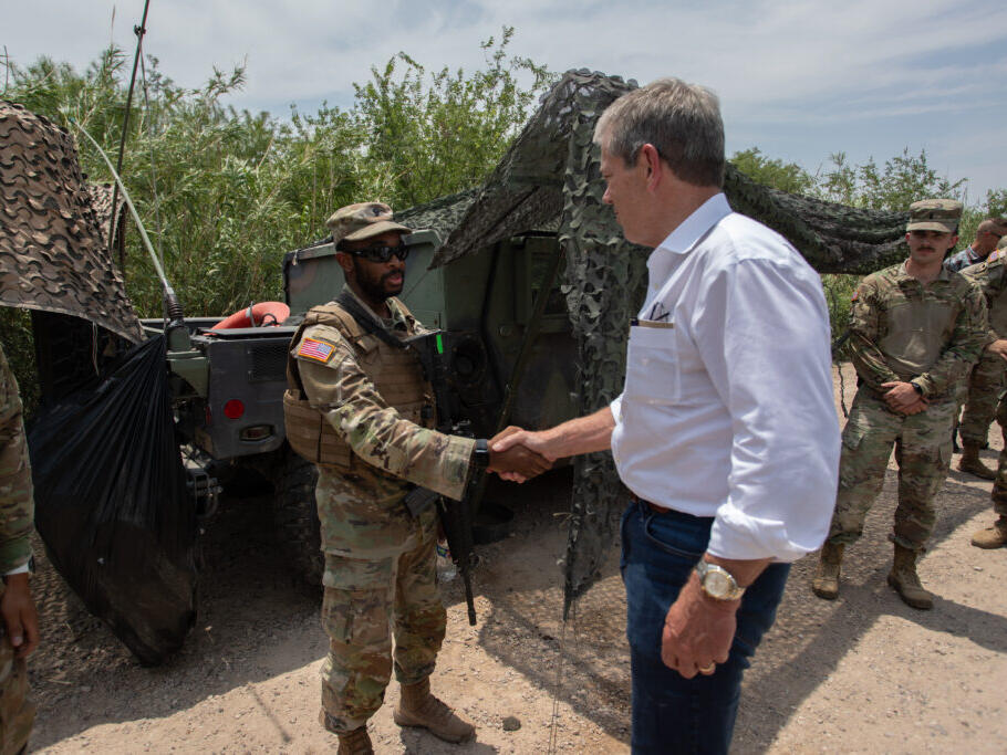 Pillen visits Nebraska National Guard on Texas-Mexico border with ...