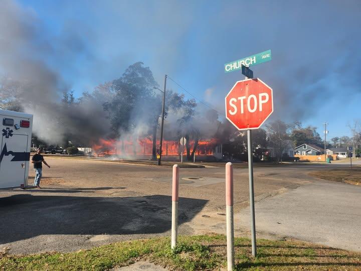 Help Needed! Christmas Day Fire Destroys Auto Glass Couple’s Home ...