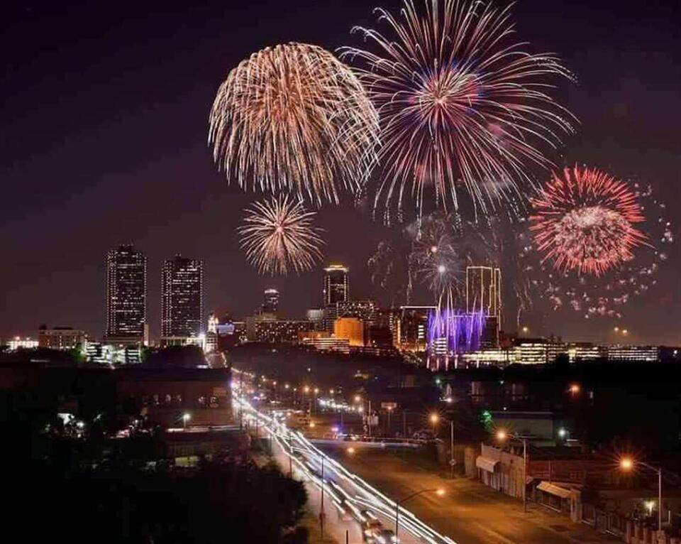 Independence Day closing schedule - NewsBreak