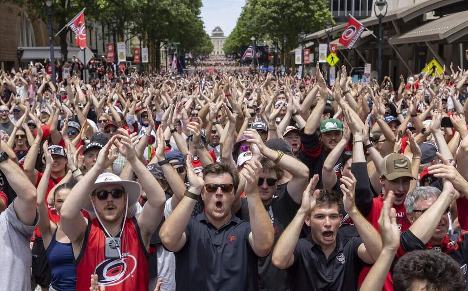 ‘This is crazy.' Crowd size for Canes' Stanley Cup parade shatters ...
