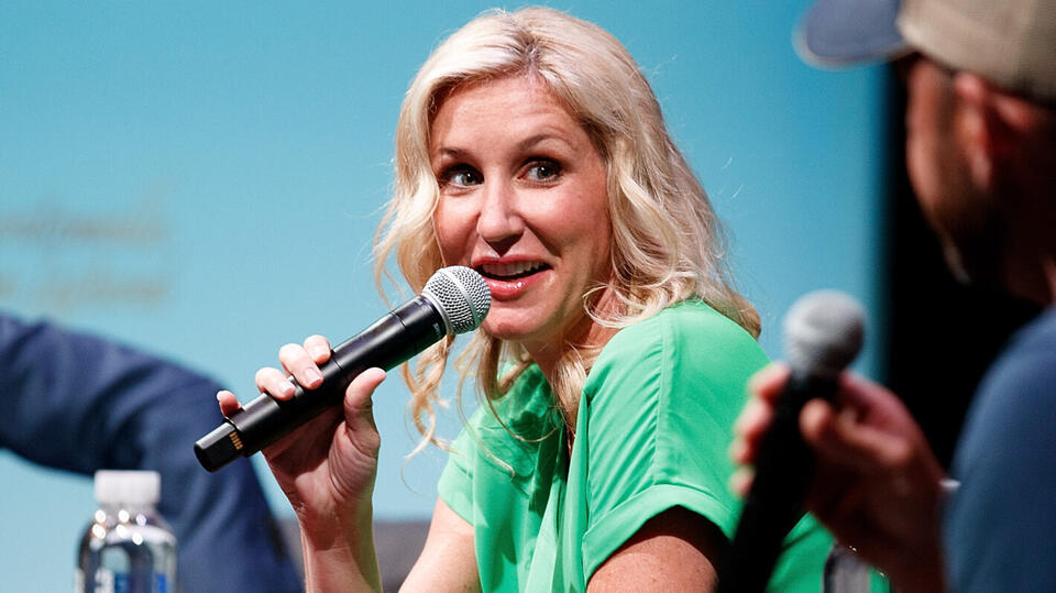 Breaking Down HGTV Star Jenny Marrs’ Health Issues - NewsBreak