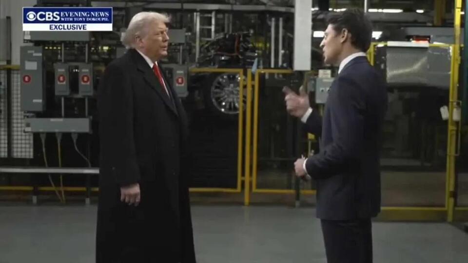 White House suggests Trump giving auto worker middle finger was â ...