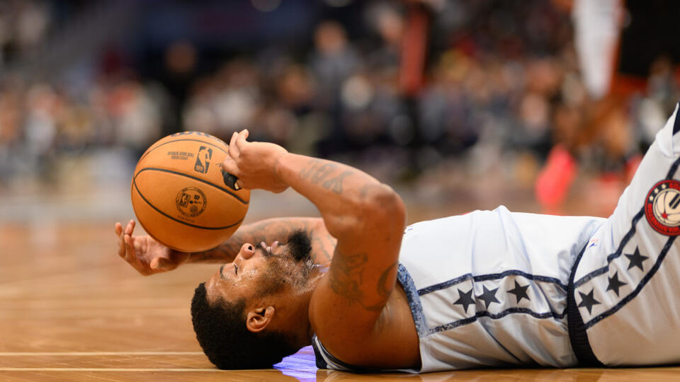 James Worthy Sends Message About New Laker Marcus Smart - NewsBreak