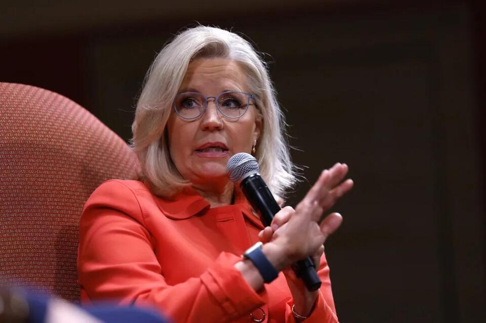 Biden Issues Last-Minute Pardon To Liz Cheney, Members of Jan. 6 ...