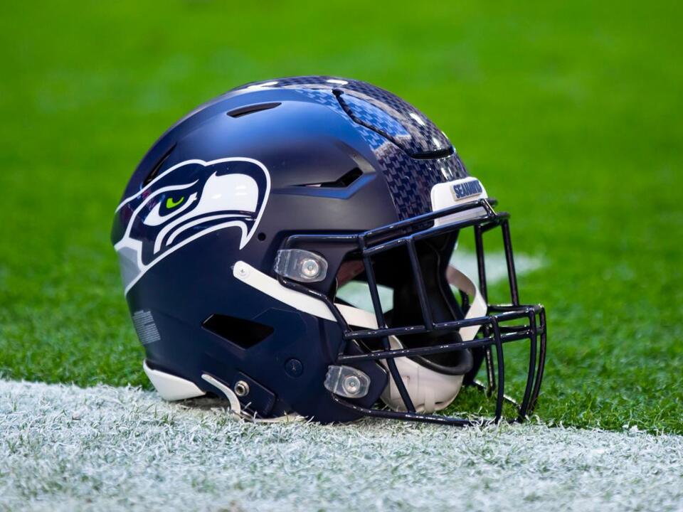 Seattle Seahawks meet with surprise quarterback prospect ahead of 2024 ...
