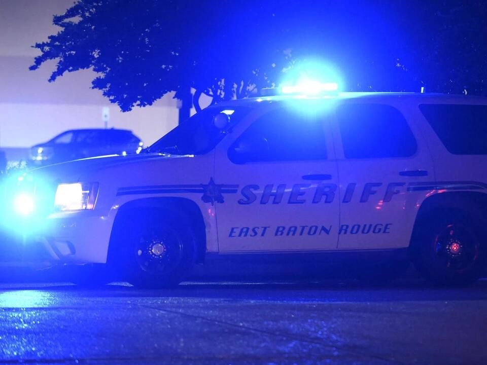 He started a high-speed chase, Baton Rouge police say. Now he's suing ...