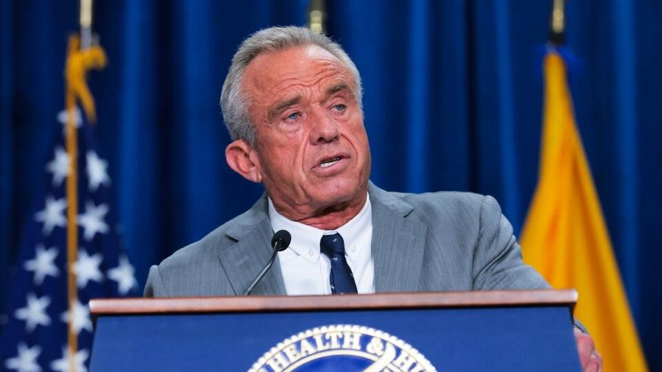 RFK Jr. Reacts to Donald Trump Renaming Uncle’s Kennedy Center - NewsBreak