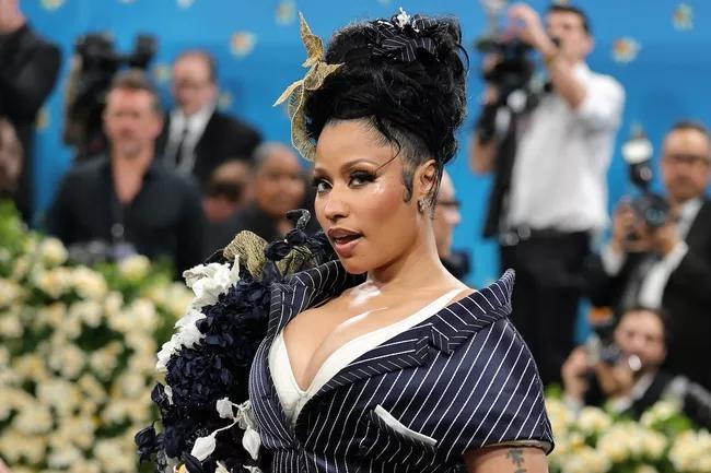 Nicki Minaj Clears The Air On Retirement, Teases Epic New Album - NewsBreak