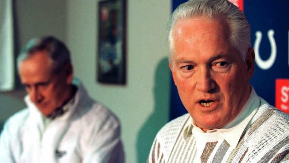 Longtime NFL executive Bill Tobin dies at 83 - NewsBreak