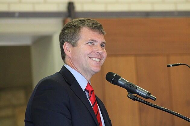 Mayor Walt Maddox Answers Critics And Has Some Fun - NewsBreak
