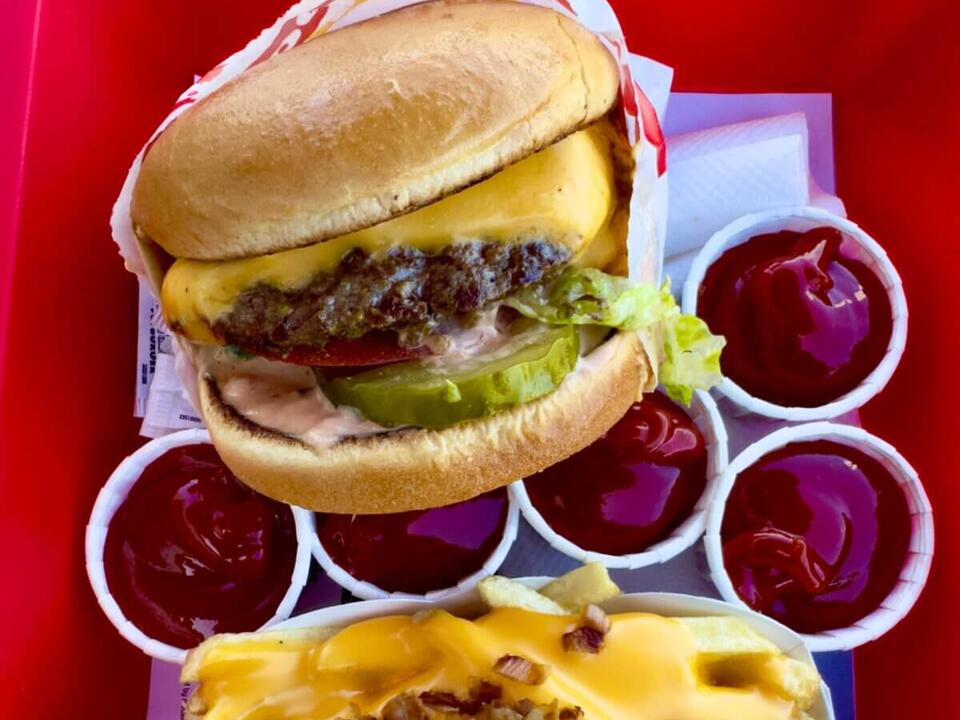 5 Best Fast Food Cheese Fries You Need To Try, Ranked