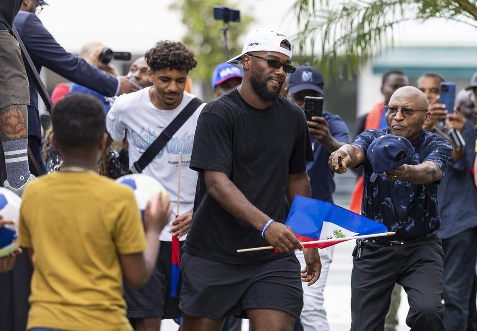 Haitians gather to meet Haiti National Team soccer stars ahead of World ...