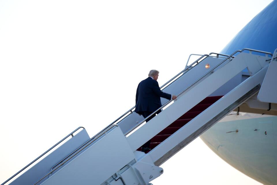‘Could Barely Make it Up’: Donald Trump’s Wobbly Walk Reportedly ...