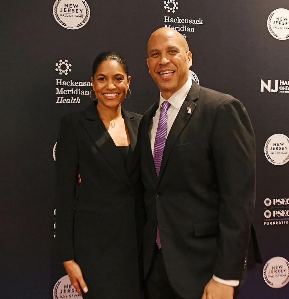 So Sweet! Senator Cory Booker Marries Alexis Lewis In Intimate ...