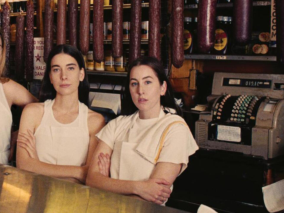 Drake Fondly Calls Sister Pop-Rock Group, HAIM, “the Beatles”