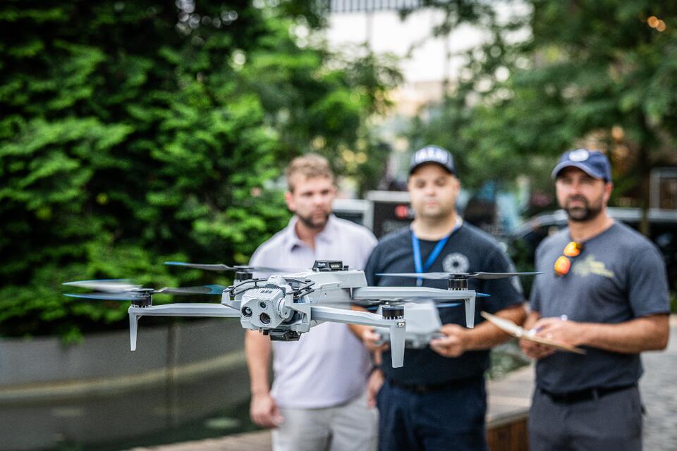 FDNY Tests New Drone Technology to Boost Fire and Rescue Efforts ...