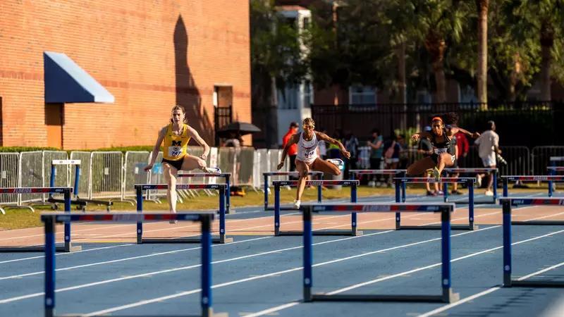 Akala Garrett Shatters 21-Year-Old Texas 400m Hurdles Record - NewsBreak